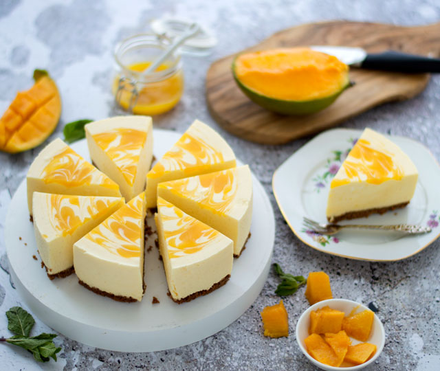 Mango bavarois cake | Exotisch, Ffris & werelds | cakemaken.nl